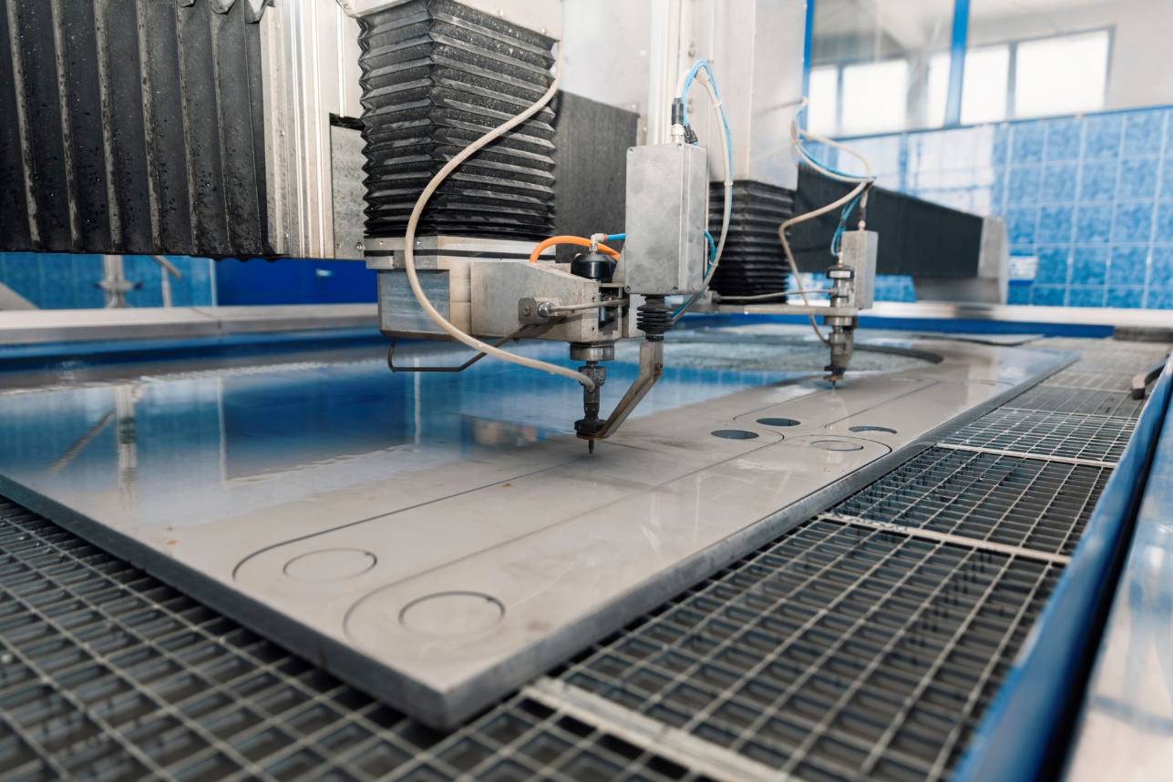 Benefits of a 5-Axis Waterjet Cutting Machine